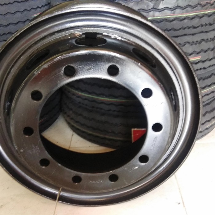 Jual Velg truk Tronton / Trailer Fuso, Hino, Giga R20 (Lobang 10) | Shopee Indonesia