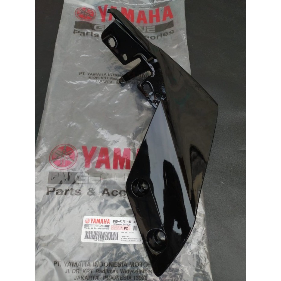 Jual Cover Side 4 Mt15 Body Kanan Hitam Ori Ygp B8D-F1741-00-33 Barang ...