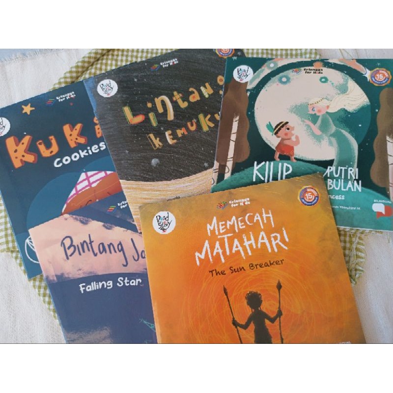 Jual [ERLANGGA] Read a Story Biligual book - memecah matahari/kilip dan ...