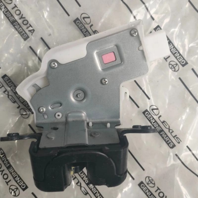 Jual door lock pintu bagasi Innova reborn original | Shopee Indonesia