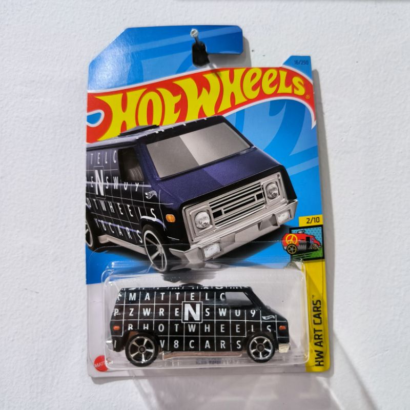Jual Hot Wheels 70s Van Hitam/Putih huruf N | Shopee Indonesia