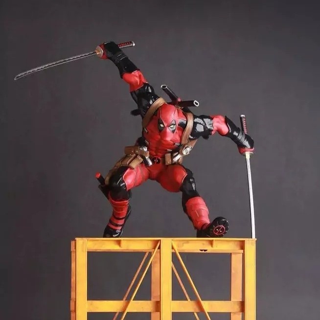 Jual Baru Action Figure Deadpool Jumping Motion Ver. Marvel Statue ...