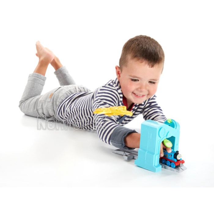 Jual Thomas & Friends Adventures Thomas' Robot Launcher Set | Shopee ...