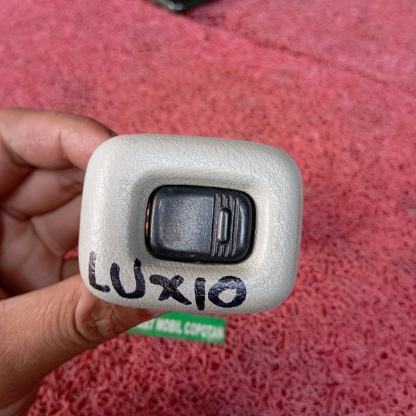 Jual Switch Tombol Power Window Kaca Pintu Belakang Atau Tengah ...