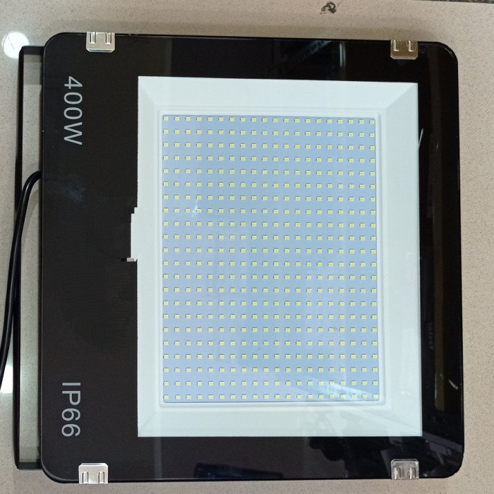Jual Lampu Sorot Led 400W Flood Light 400W Kap Lampu Tembak 400W Led Smd Terlaris!!! | Shopee ...