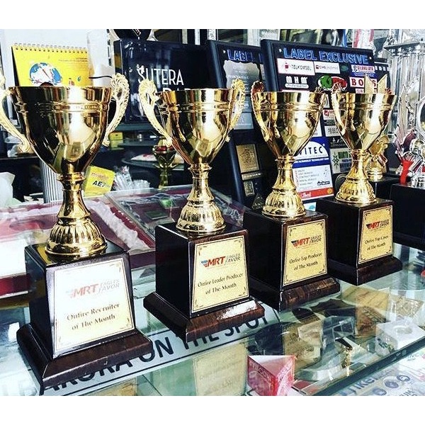Jual Trophy Piala Metal Mini Base Kayu | Shopee Indonesia