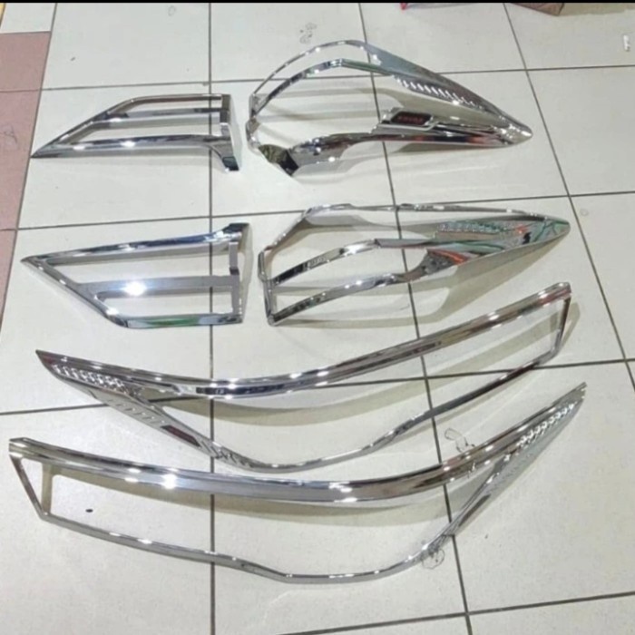 Jual Original Innova Zenix 2023 Paket Garnish Lampu Depan Belakang Chrome Terbaru | Shopee Indonesia