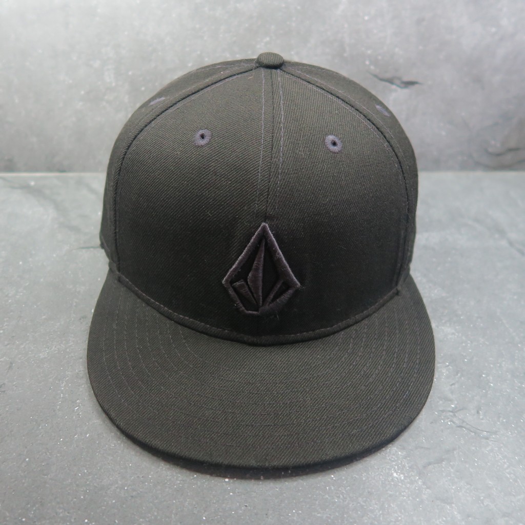 Jual Topi New Era - Snapback Cap - Volcom Logo Black on Black | Shopee ...