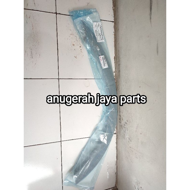 Jual Bodykit spoiler quarter moulding quarter belakang kanan innova ...