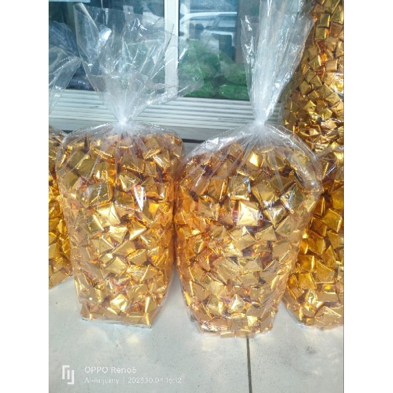 Jual Coklat Silverqueen Pyramid Leburan/ Coklat Kiloan | Shopee Indonesia