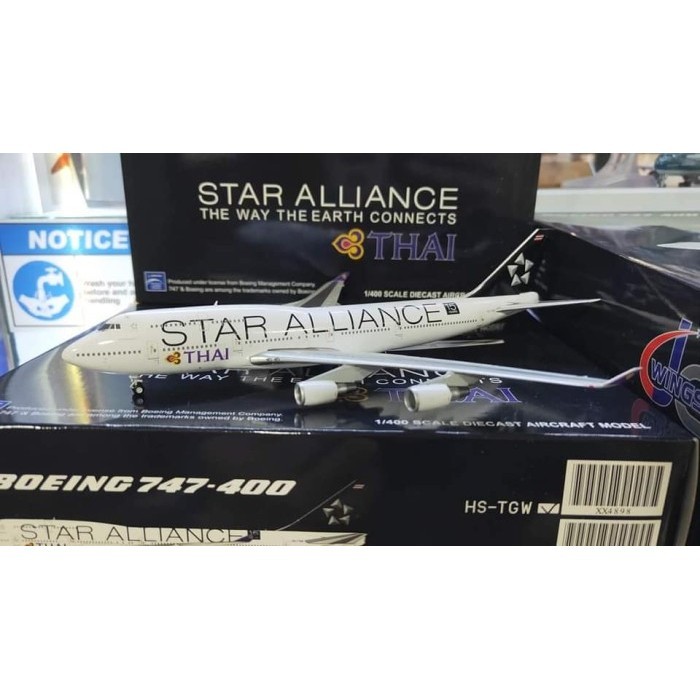 Jual Jc Wings Thai Airways Star Alliance Livery Boeing 747-400 Hs-Tgw 1:400 | Shopee Indonesia