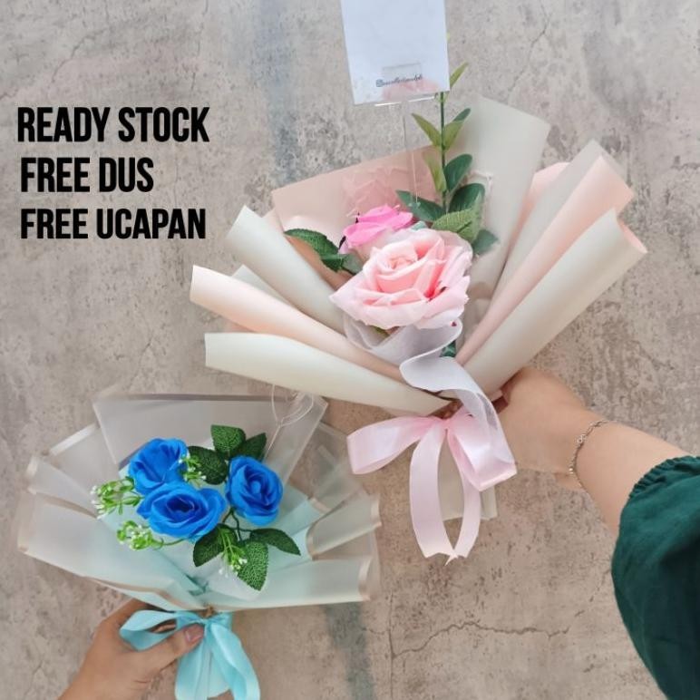 Jual BUKET BUNGA WISUDA / WEDDING SIMPEL UKURAN 27CM | Shopee Indonesia