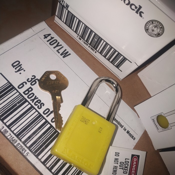 Jual monggo] Master Lock 410YLW Zenex 1 1/2 Safety Padlock, Yellow by ...