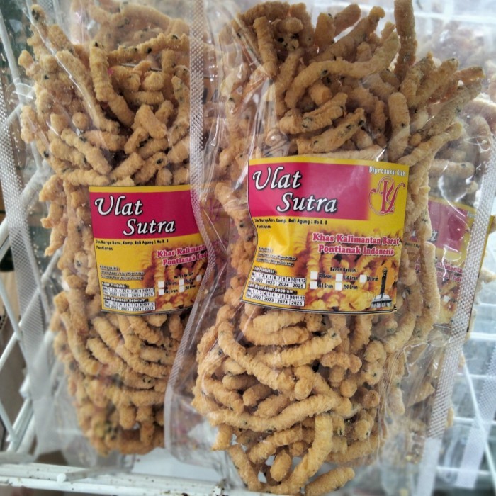 Jual Stik Ulat Sutra / Kue Ulat Sutra Khas Pontianak / Snack Ulat ...