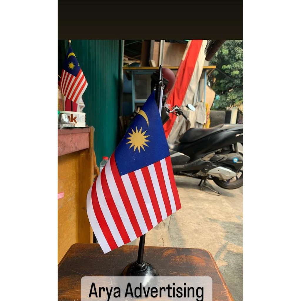 Jual Original Bendera Meja Malaysia + Tiang Kayu Mini Display | Shopee ...