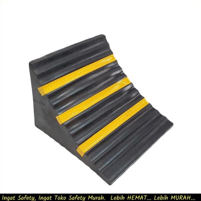 Jual Wheel Stopper Chock Besar Rubber / Ganjal Ban Roda Mobil Bus Truk ...