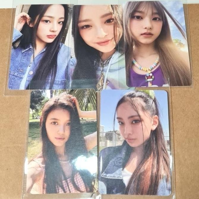 Jual NewJeans Photocard - Official New Jeans Weverse Album ver. 1st EP D | Shopee Indonesia