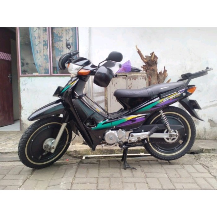 Jual Penutup velg motor/ wheeldop ring 17 variasi custom | Shopee Indonesia
