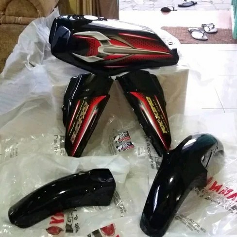 Jual BODY SET RX KING TANGKI SET RX KING HITAM 2007 NEW PEREDAM ...