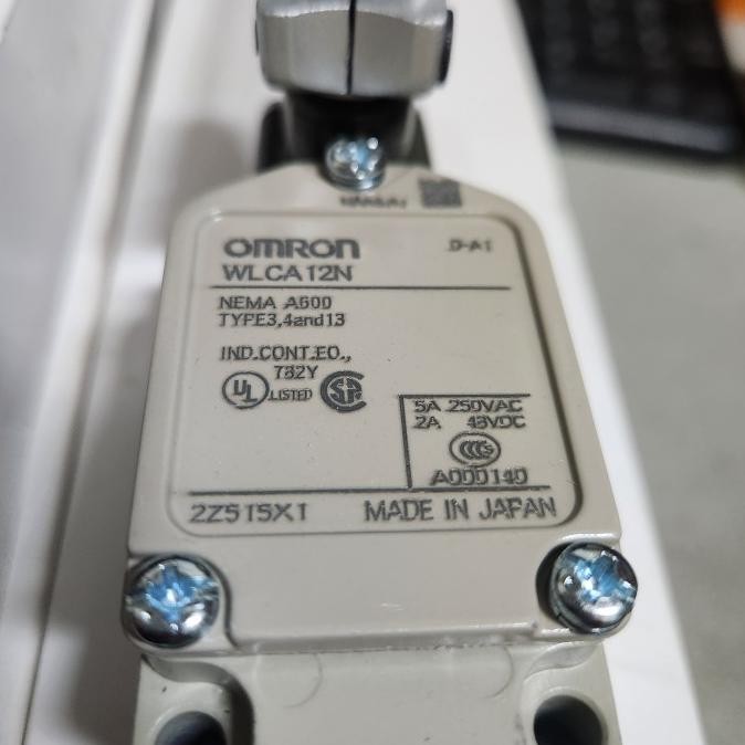 Jual Omron Wlca12-N / Wlca-12N Limit Switch Wl Ca12 N. Original Made In ...