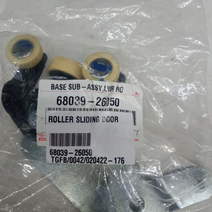 Jual Base Sub Assy Slide Door Lower Roller Kiri Toyota Hiace Commuter ...