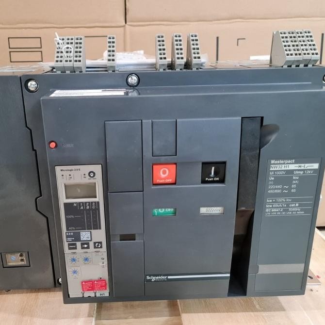 Jual ACB NW 65KA 4P-3200A +( MOTORES,UVT,220VAC ) SCHNEIDER ORIGINAL ORIGINAL DAN TERPERCAYA ...