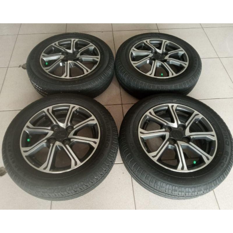 Jual Paketan Ban Velg Ring 14 Baut 4 Pcd 100 Copotan 175/65 R14 Bekas Standar Oem New Sigra ...