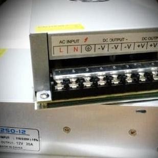 Jual Adaptor 12V 20A Power Supply Switching Led Jaring 20 Ampere 12 ...