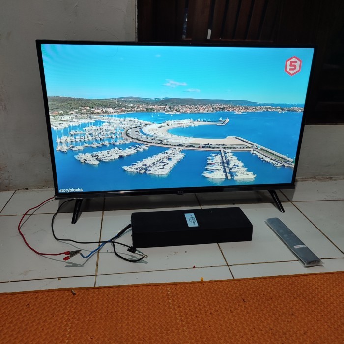 Jual Toko Bakia -- TV LED Screen 24" 24 Inchi 12V DC Solar Home System ...