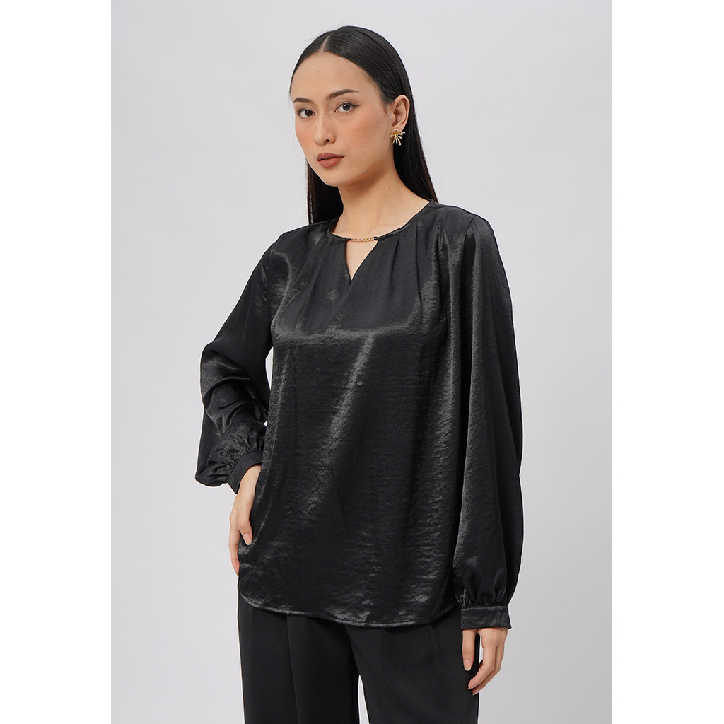 Jual Executive V-Neck Blouse with Chain Details Black | Shopee Indonesia