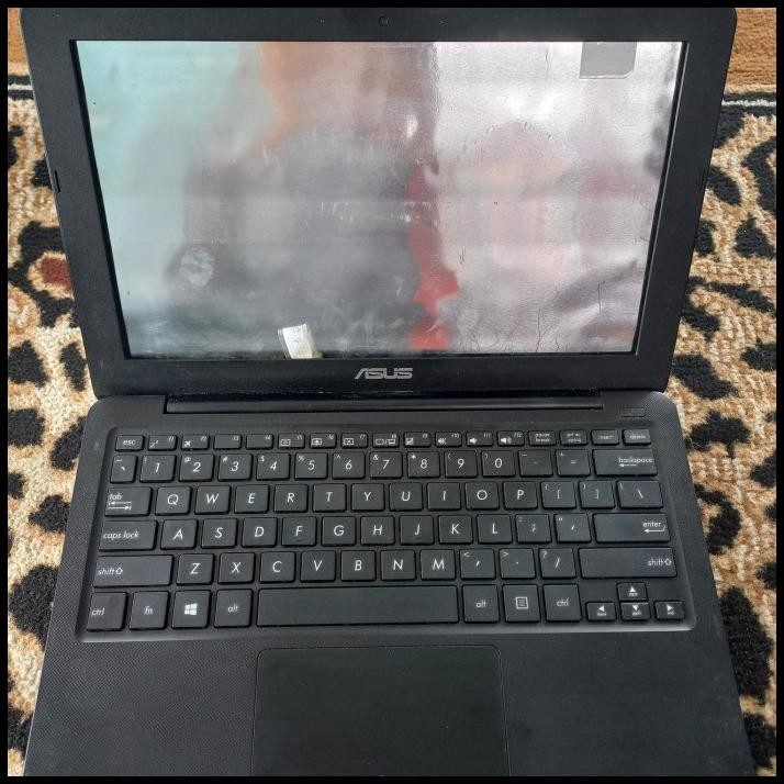 Jual CASSING NOTEBOOK ASUS E202S ( BLACK ) | Shopee Indonesia
