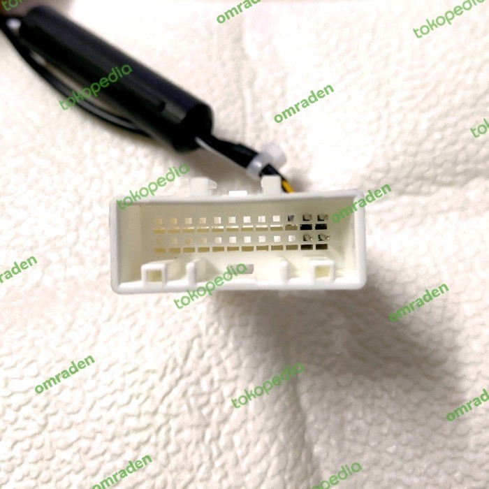 Jual Socket / Soket Stepdown Kamera Mundur Innova Reborn / Fortuner Vrz ...