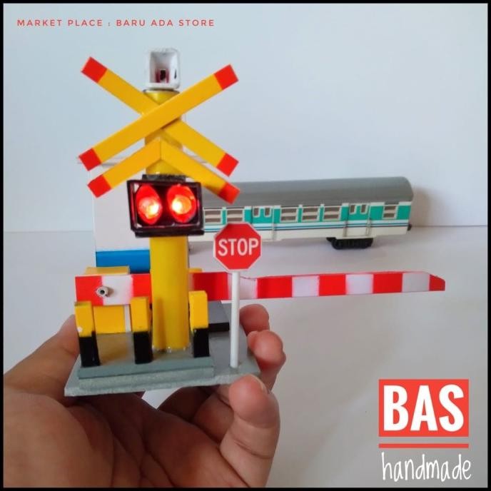 Jual MINIATUR PALANG PINTU KERETA API PJL LAMPU DAN POS PENJAGA DS99 ...