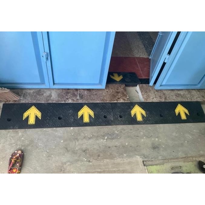 Jual pvc karet tanjakan turunan tangga lantai jalan anti slip kendaran ...