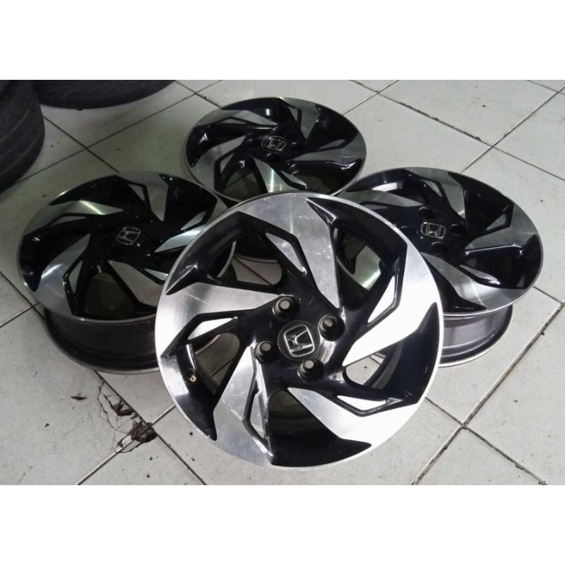 Jual Velg Variasi Pelek Mobil Second Original Honda Mobilio Rs Ring ...