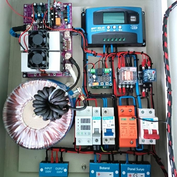 Jual Box Panel Plts Hybrid 1300W Lf Inverter 24V Scc 100A Otomatis ...