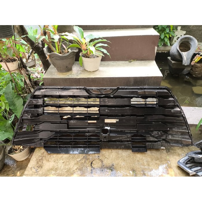 Jual Ram Grill Bemper Bumper Depan Avanza Tipe G 2021 (Copotan ...