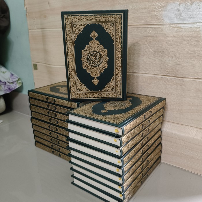 Jual Al-quran Madinah/Mushaf Madinah - Ukuran 2014 cm - Asli Saudi ...