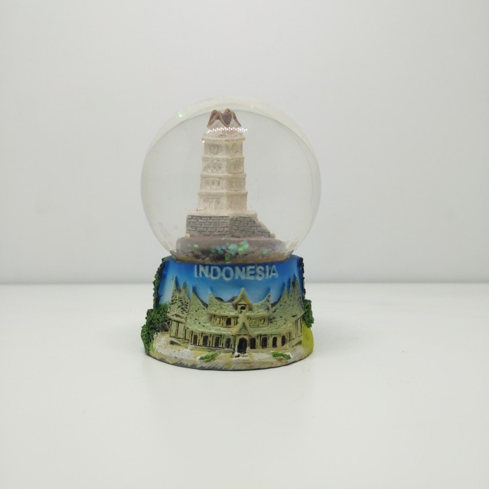 Jual Souvenir snow ball globe Jam Gadang oleh Sumatera Barat Indonesia ...