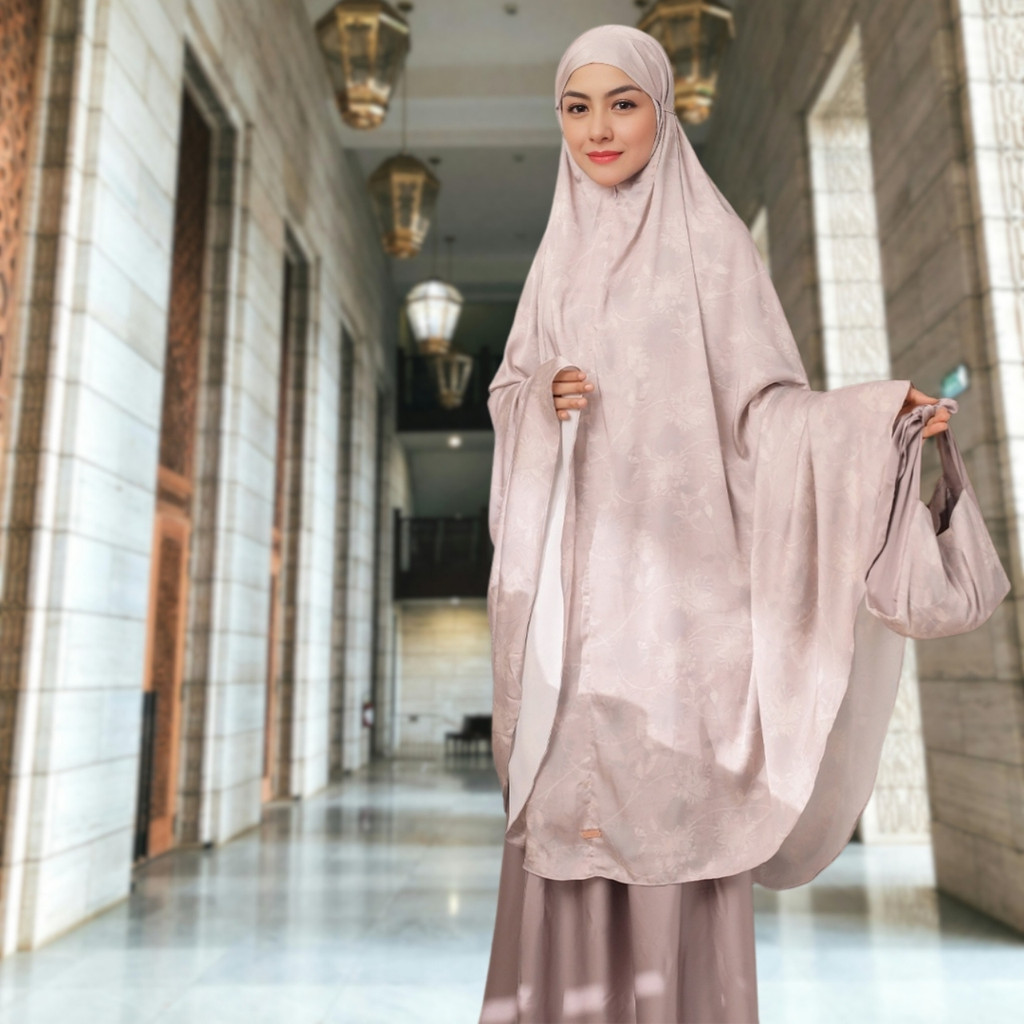 Jual Mukena Hampers Armani Jumbo Series Sutra Sajadah Katun Terbaru ...