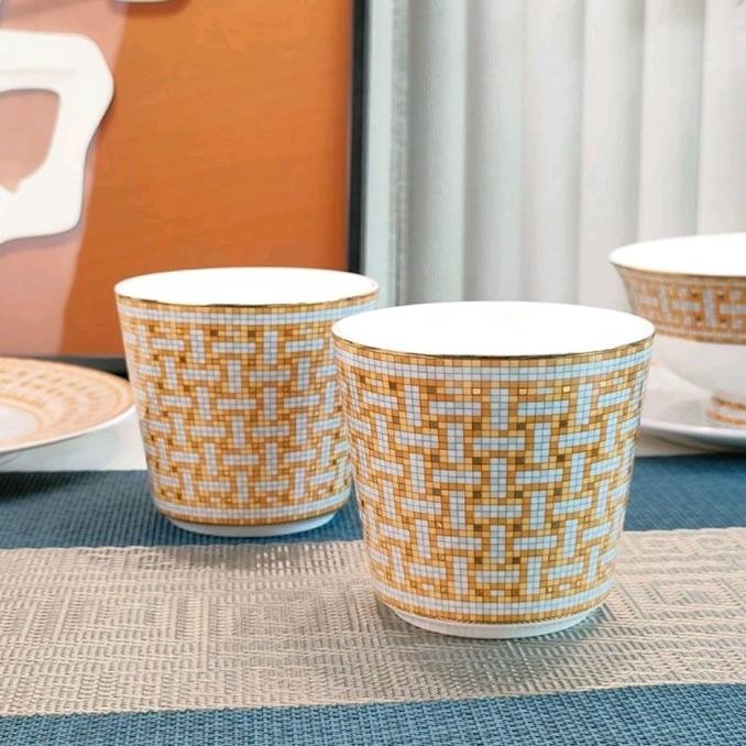 Jual Luxury Hermes Dinnerware Bone / Hampers Piring Mewah | Shopee ...