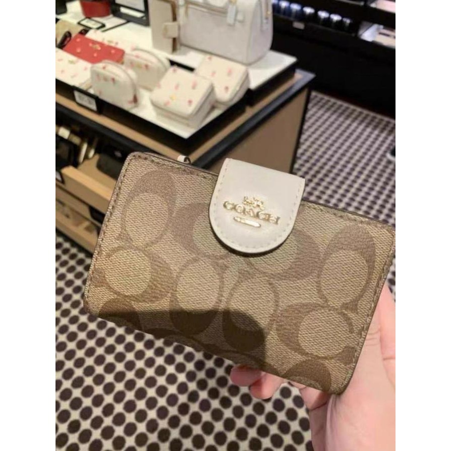 Jual COACH Dompet Wanita Lipa corner zip wallet in signature canvas ...