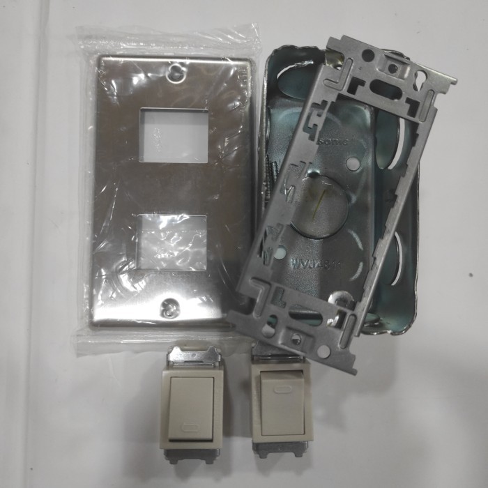 Jual saklar seri cover stainless panasonic set inbow | Shopee Indonesia