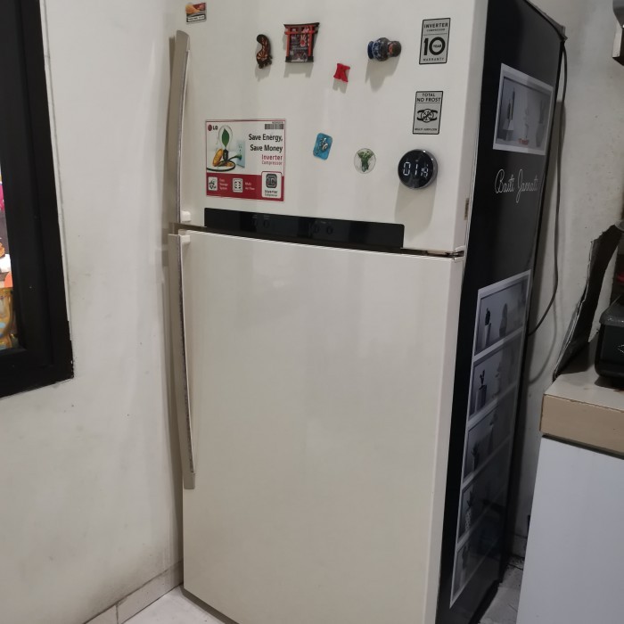 Jual KULKAS LG 2 PINTU INVERTER UKURAN JUMBO BESAR RUSAK | Shopee Indonesia