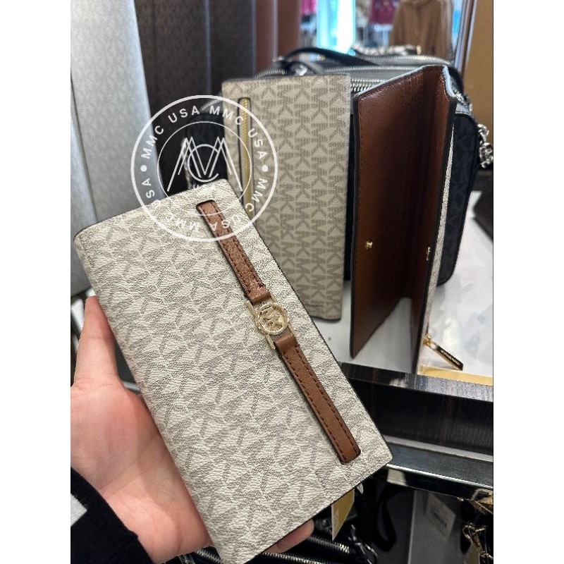 Jual MK REED LARGE SNAP WALLET SIGNATURE NEW | Shopee Indonesia