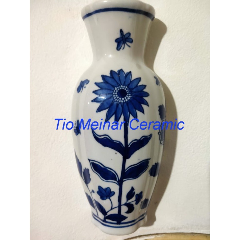 Jual PROMO! Pot Bunga Gantung Keramik Antik Cina Vase Biru Putih ...