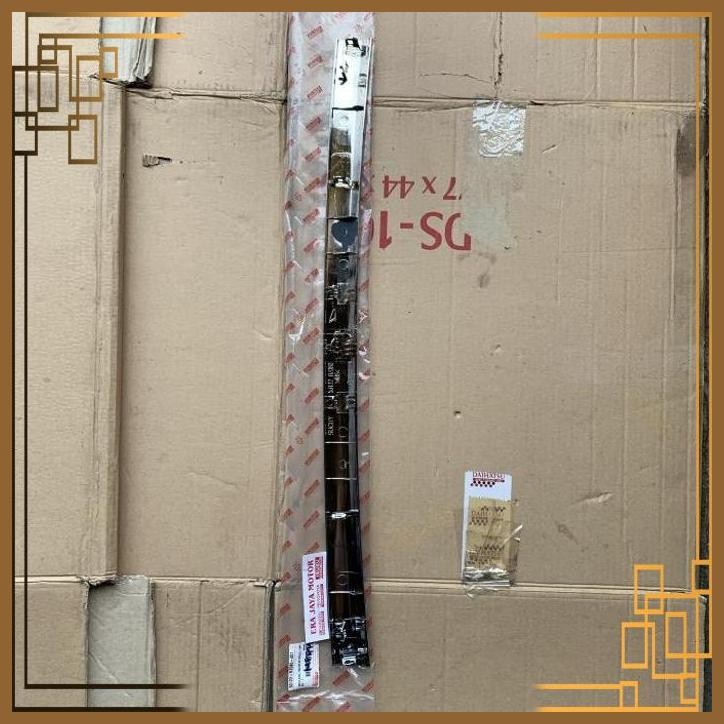 Jual [EJM] LIST CHROME GRIL DEPAN BAGIAN BAWAH AYLA ORIGINAL | Shopee ...