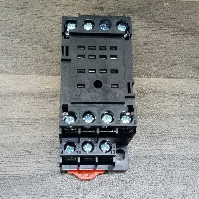 Jual Promo RXZE1M4C Socket Relay Schneider u/ RXM4 COD | Shopee Indonesia