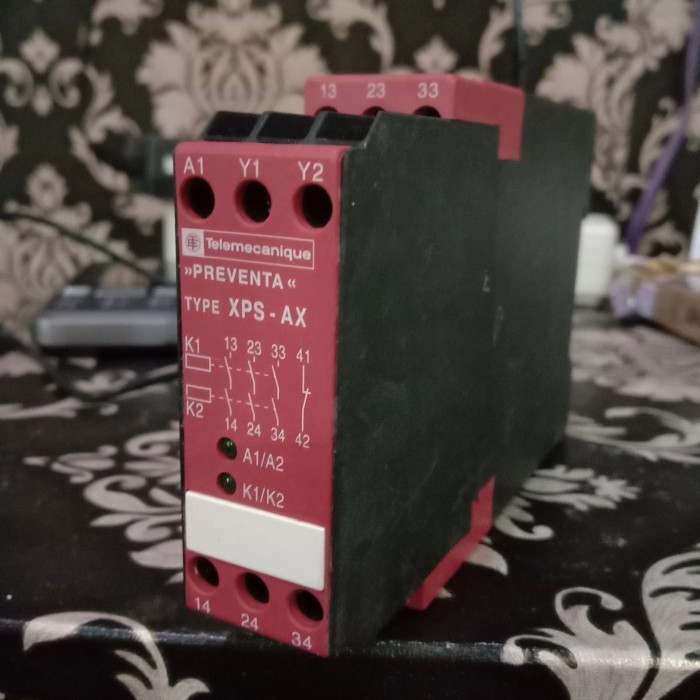 Jual Safety Relay Telemecanique Xps-Ax 24V Ac Dc - Xps-Ax 5120 Genuine ...