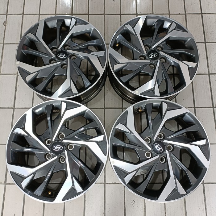 Jual Velg Racing Bekas Std Hyundai Creta Ring 17 Lebar 6.5 pcd 5x114.3 ...